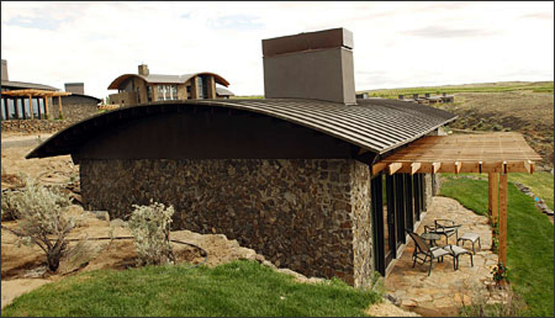 Short Trips: High-end resort rises high above the Gorge