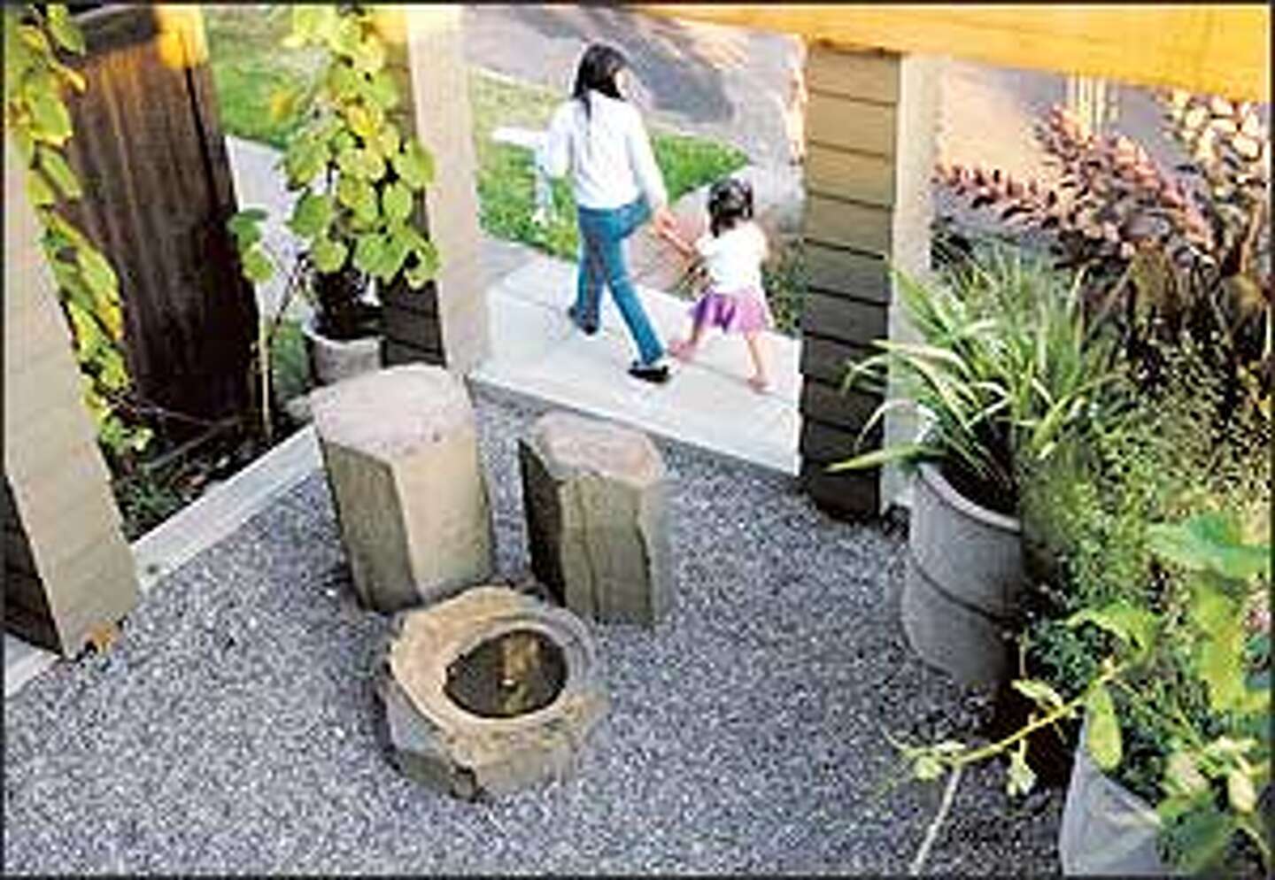 NW Gardens: Entryway plants reflect your style