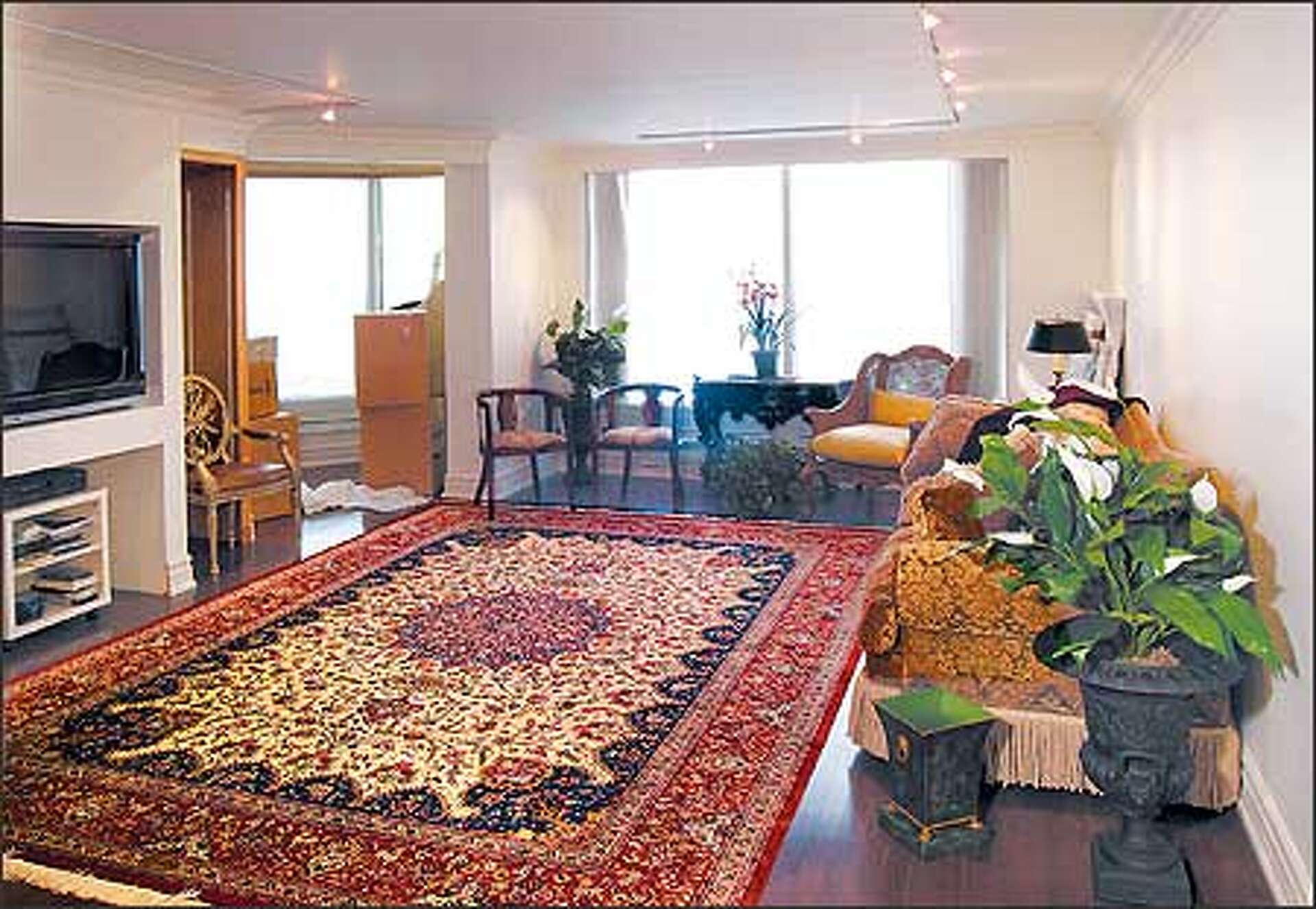 Divine Design: Stark living room becomes a sophisticated sanctuary