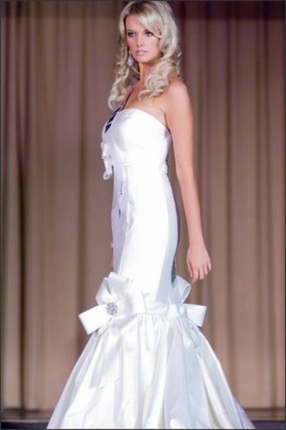 Miss USA presentation evening gowns (2007)