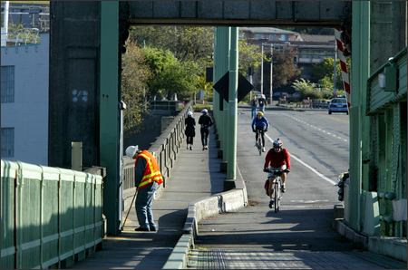 How hot is it? University Bridge must close