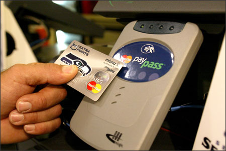 PayPass hopes to score with touchless credit cards