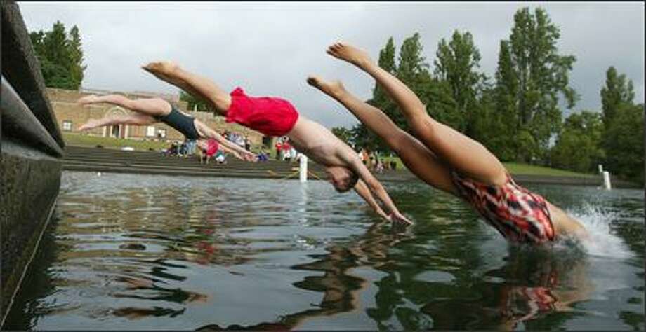 Lifeguard competition - seattlepi.com