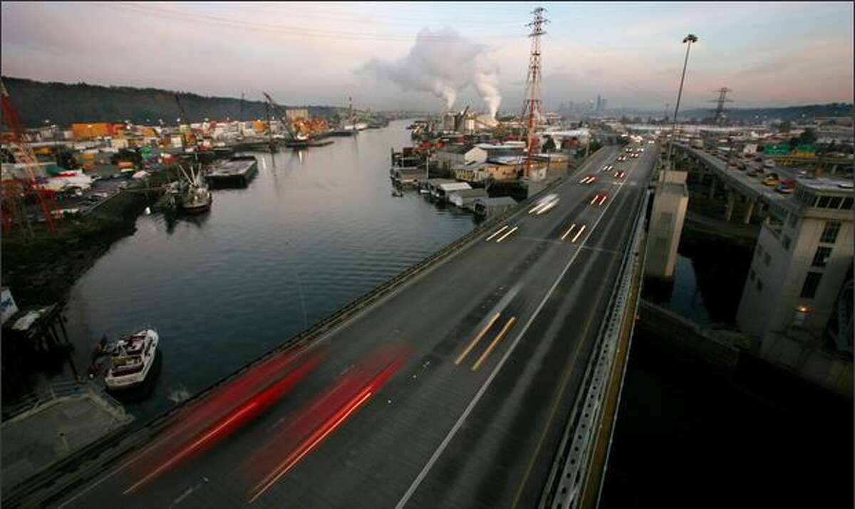 More travel headaches for West Seattle: First Avenue South bridge also ...