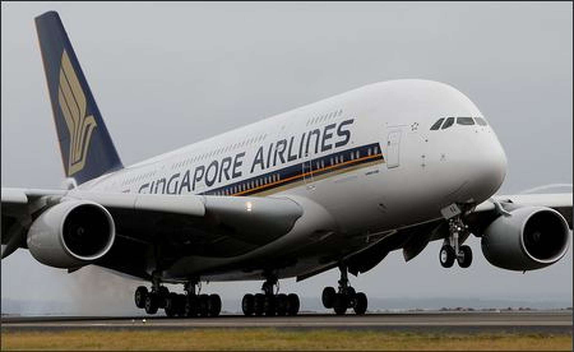 Singapore Airlines flight attendant found dead in San Francisco hotel room