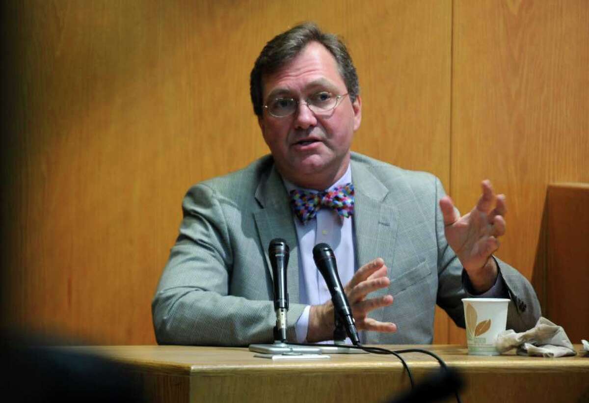 Neurologist: DiMeo's brain 'hums different tune'