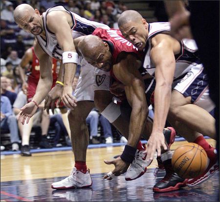 Heat 103, Nets 92: Resilient Wade leads comeback