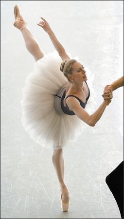 Last Dance: Seattle's premier ballerina ends long career