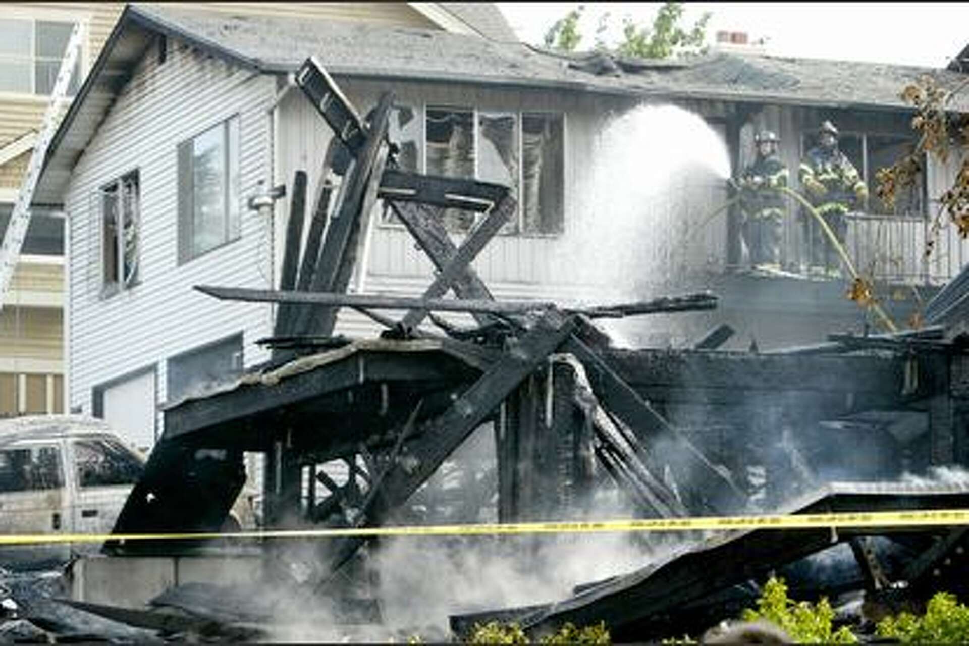 Wallingford fire destroys unfinished townhouse