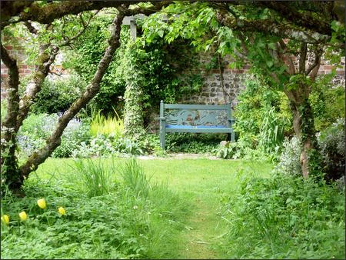 NW Gardens: The sky's the limit when it comes to arches, arbors