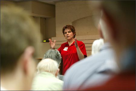 Dodson, in 43rd, touts education credentials