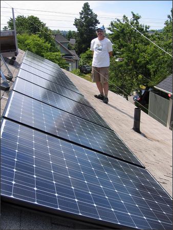 Solar tour takes you to sunny side of the street