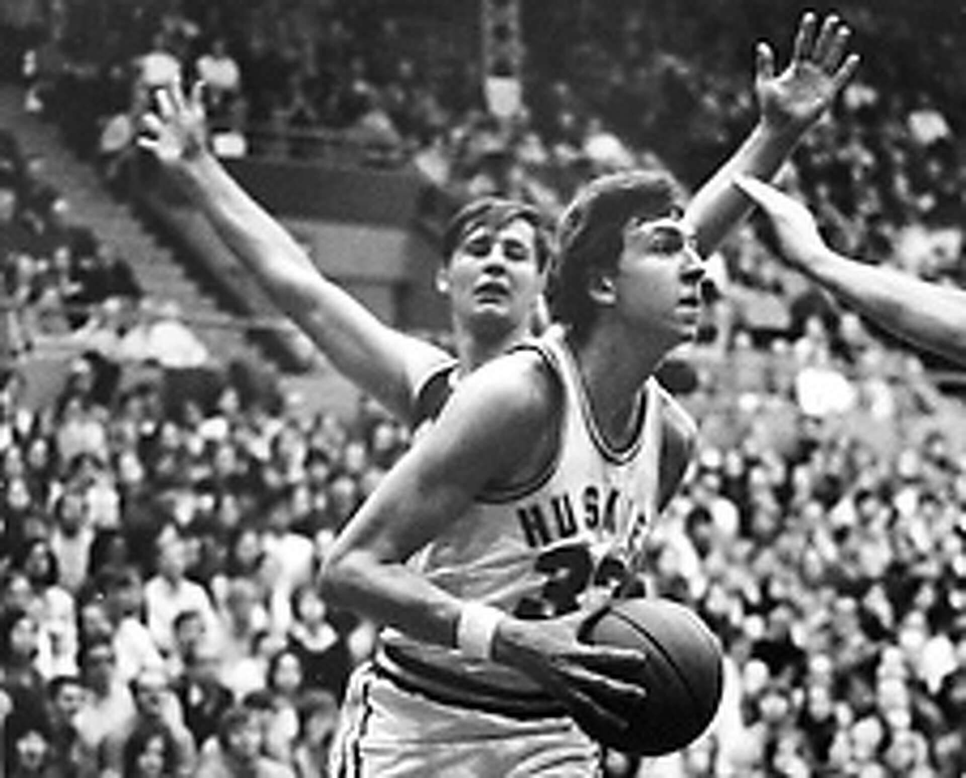 Where Are They Now: Steve Hawes, former UW, NBA basketball player