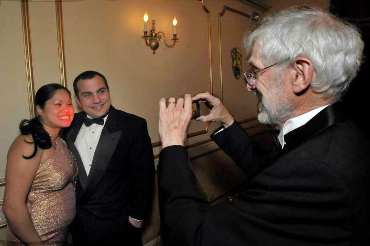 Brookfield Chamber's Mardi Gras gala was a spirited evening