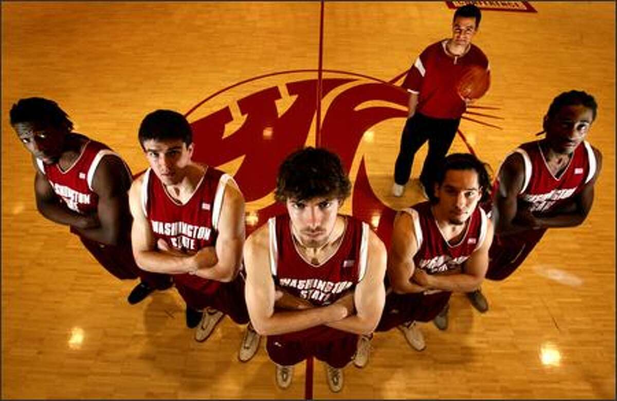 A lineup of no-names has carried Cougars to a 15-3 start