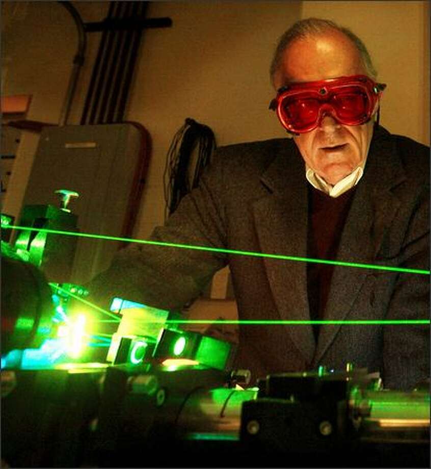 Physicist needs $20,000 for time-travel experiment - seattlepi.com