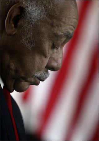 Flight Museum honors first black flying unit