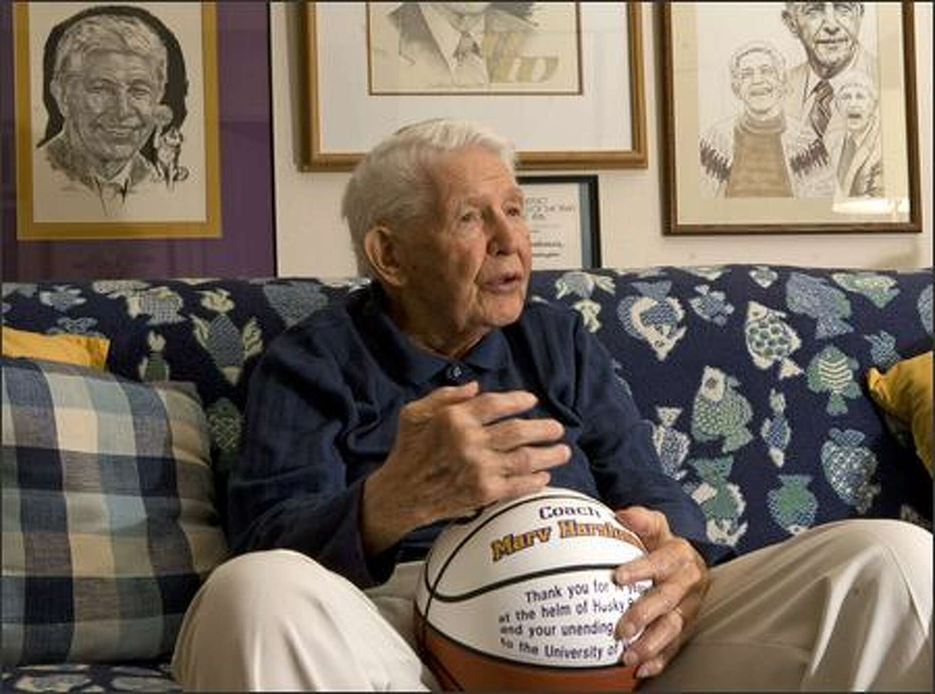 Legendary Washington basketball coach Marv Harshman dead at 95