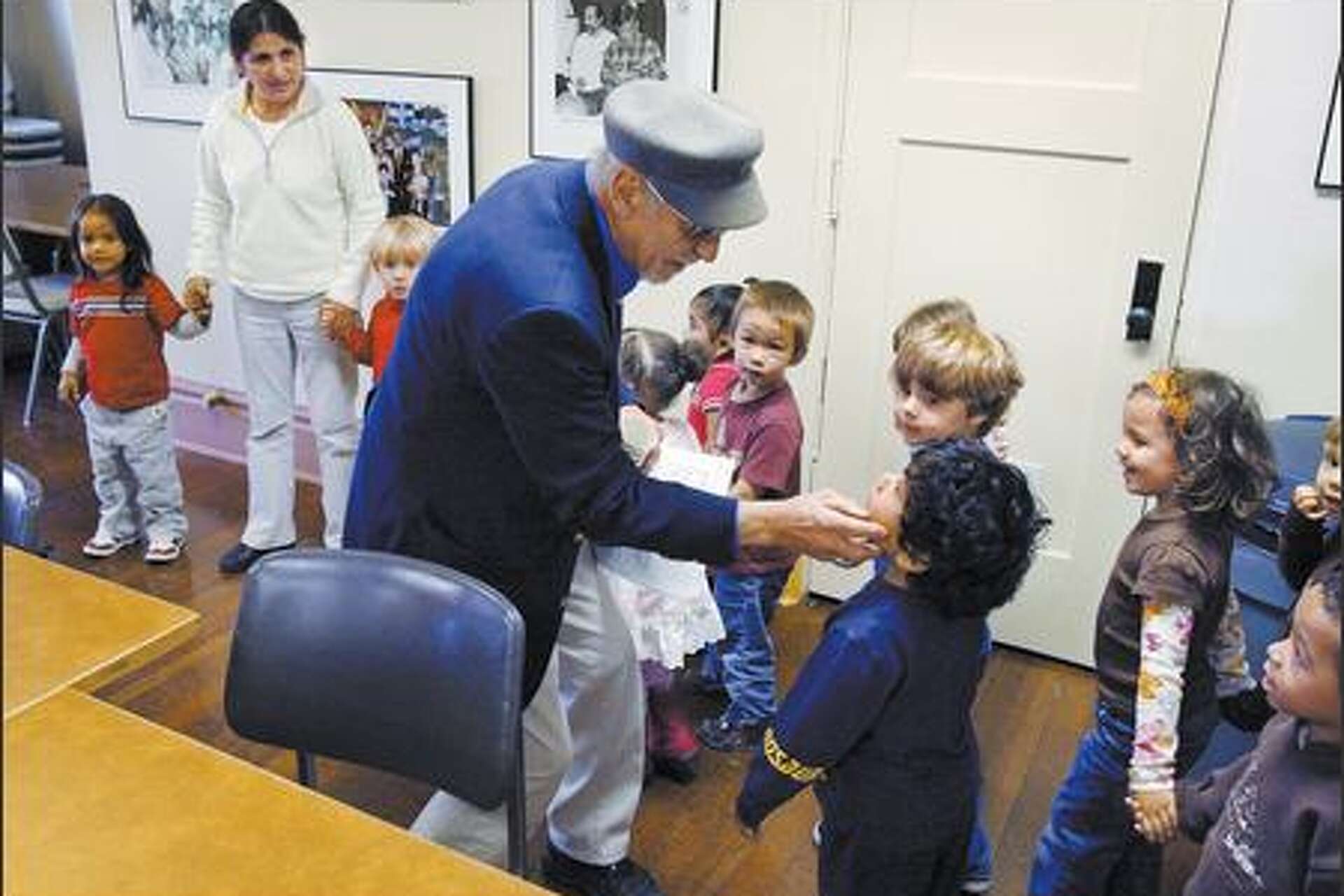 El Centro de la Raza marks 35 years