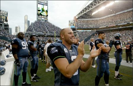 Seahawks Notebook: Stutz calls errant snap to punter first-ever 'hiccup'