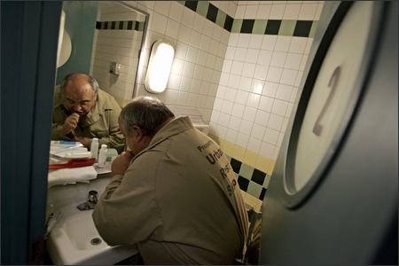 Hygiene center for homeless serves thousands