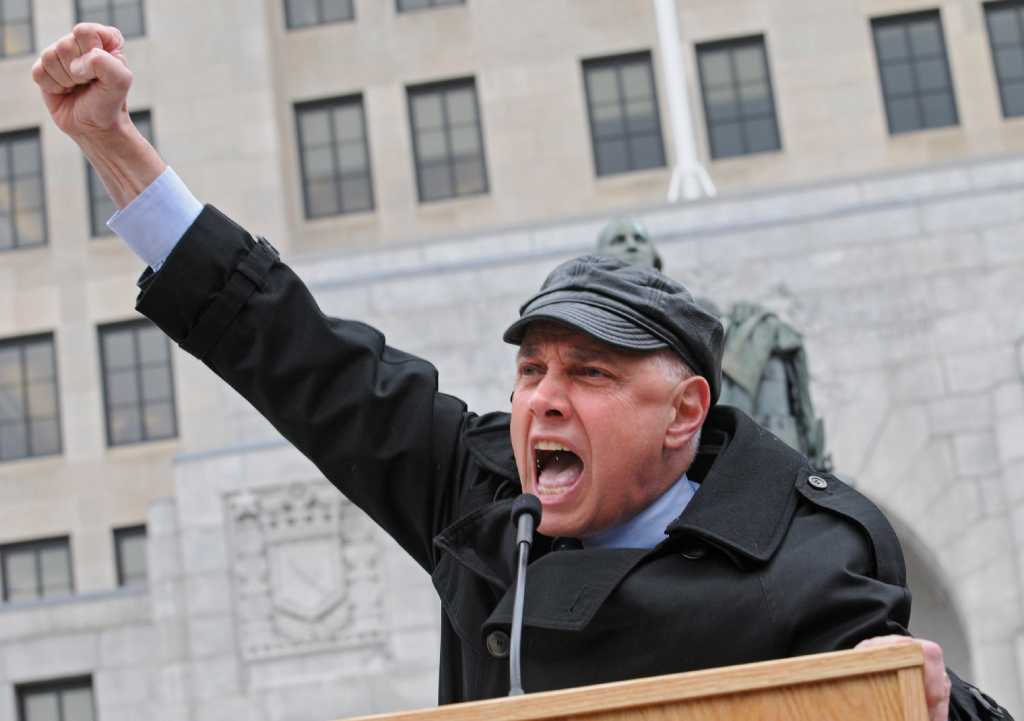 Unions rally as Cuomo seeks cuts