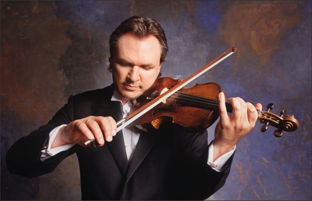 Master fiddler Mark O'Connor shares Benaroya stage with his students