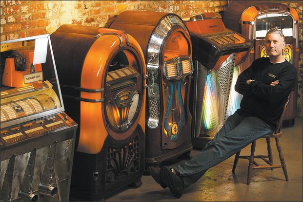 Retro music machines still have it going on in Seattle