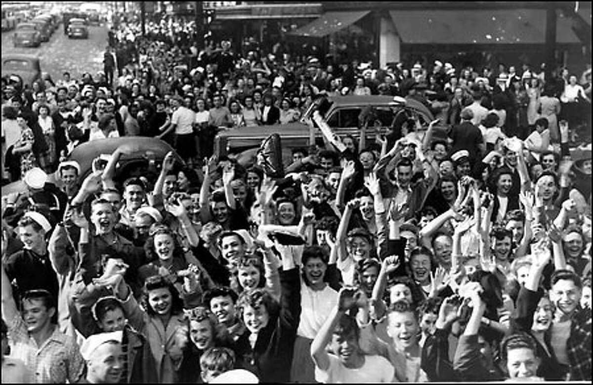 World War II in Seattle: Previously unpublished photos
