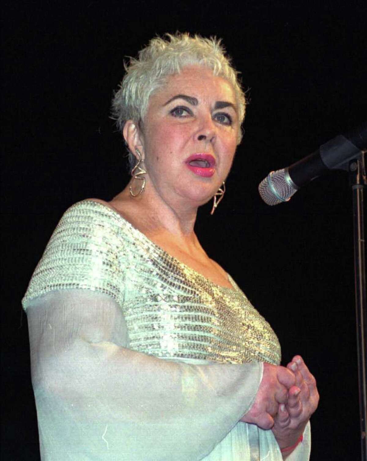 Elizabeth Taylor, 79, noted actress, dies