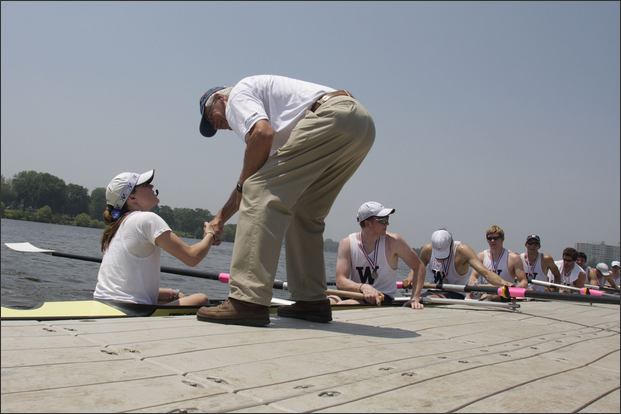 UW varsity crew second at nationals