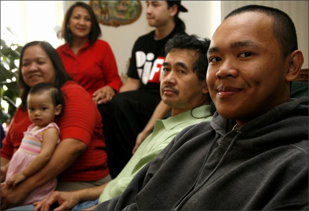 First-generation students struggle to find their place in college