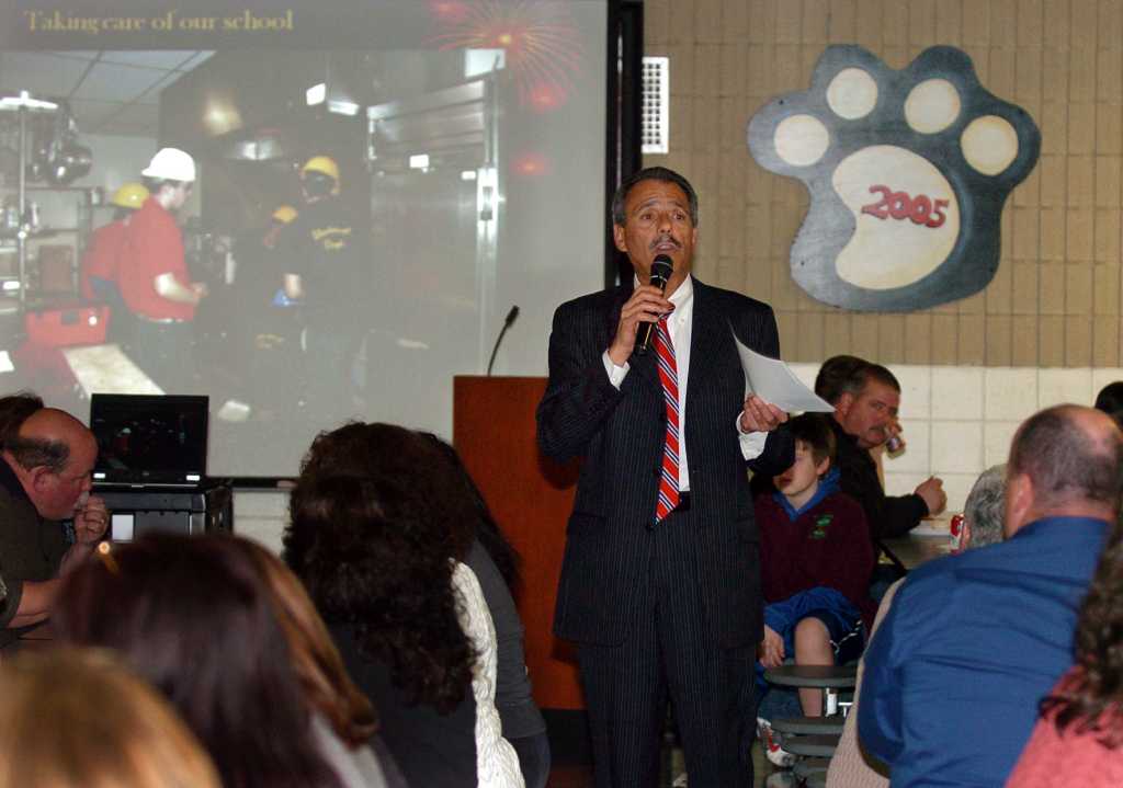 Fight to keep Conn. vocational-technical schools at state level continues