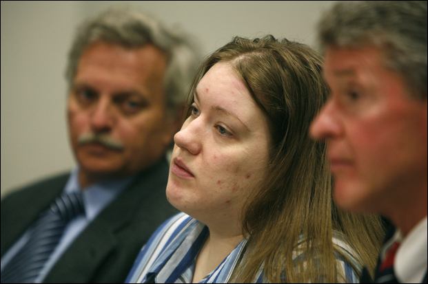 Prosecutors allowed to wait until late September in Carnation murder case