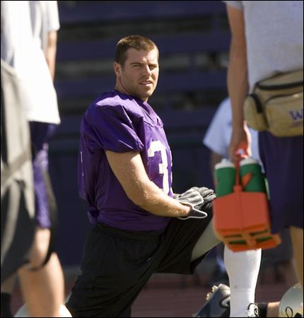 Ex-pro baseball player, 26, joins UW football team