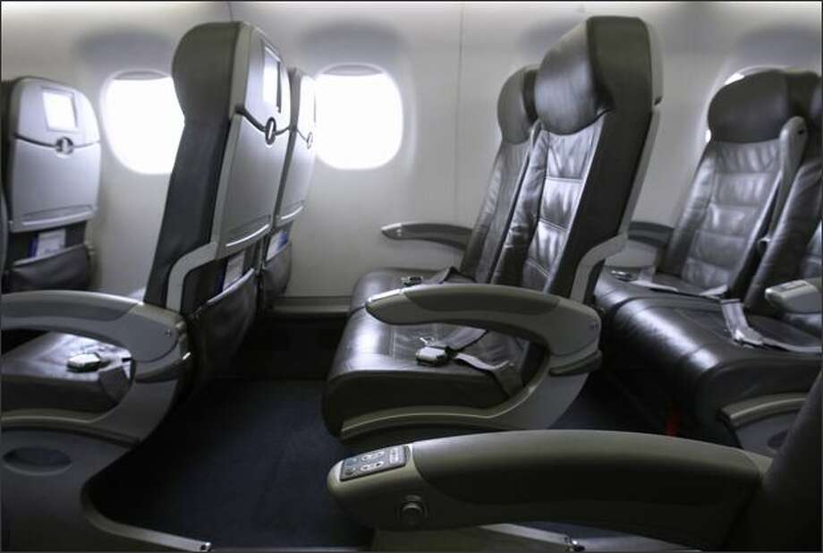 JetBlue Airways EMBRAER E190 Aircraft - seattlepi.com