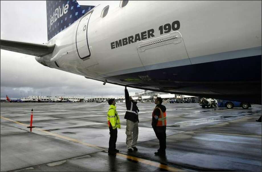 JetBlue Airways EMBRAER E190 Aircraft - seattlepi.com