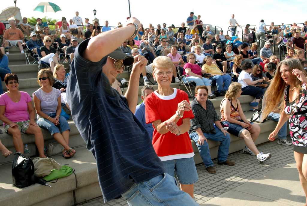 Alive at 5 concerts back for live audiences this week