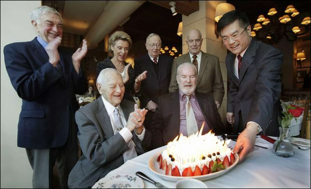 Former Gov. Rosellini dies at 101