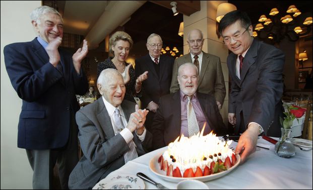 Gov. Rosellini, with no plans to retire, celebrates his 99th birthday