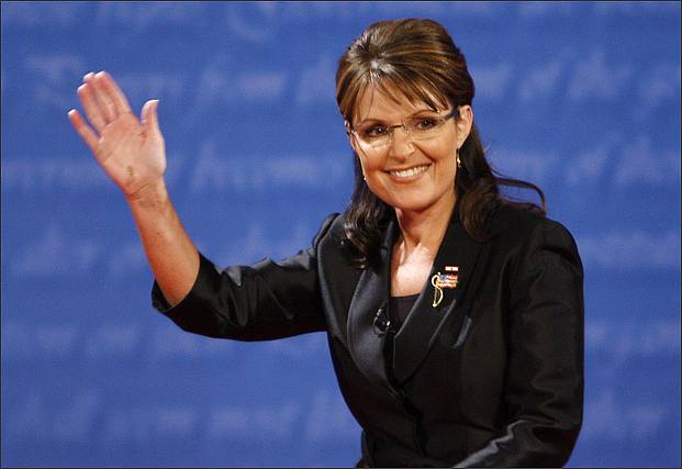 Palin steps back into spotlight