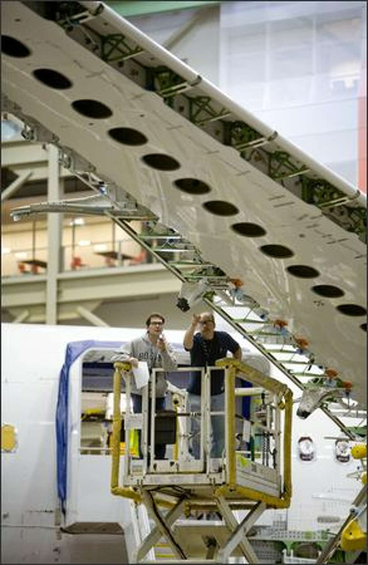 Media tour of Boeing 787 control center