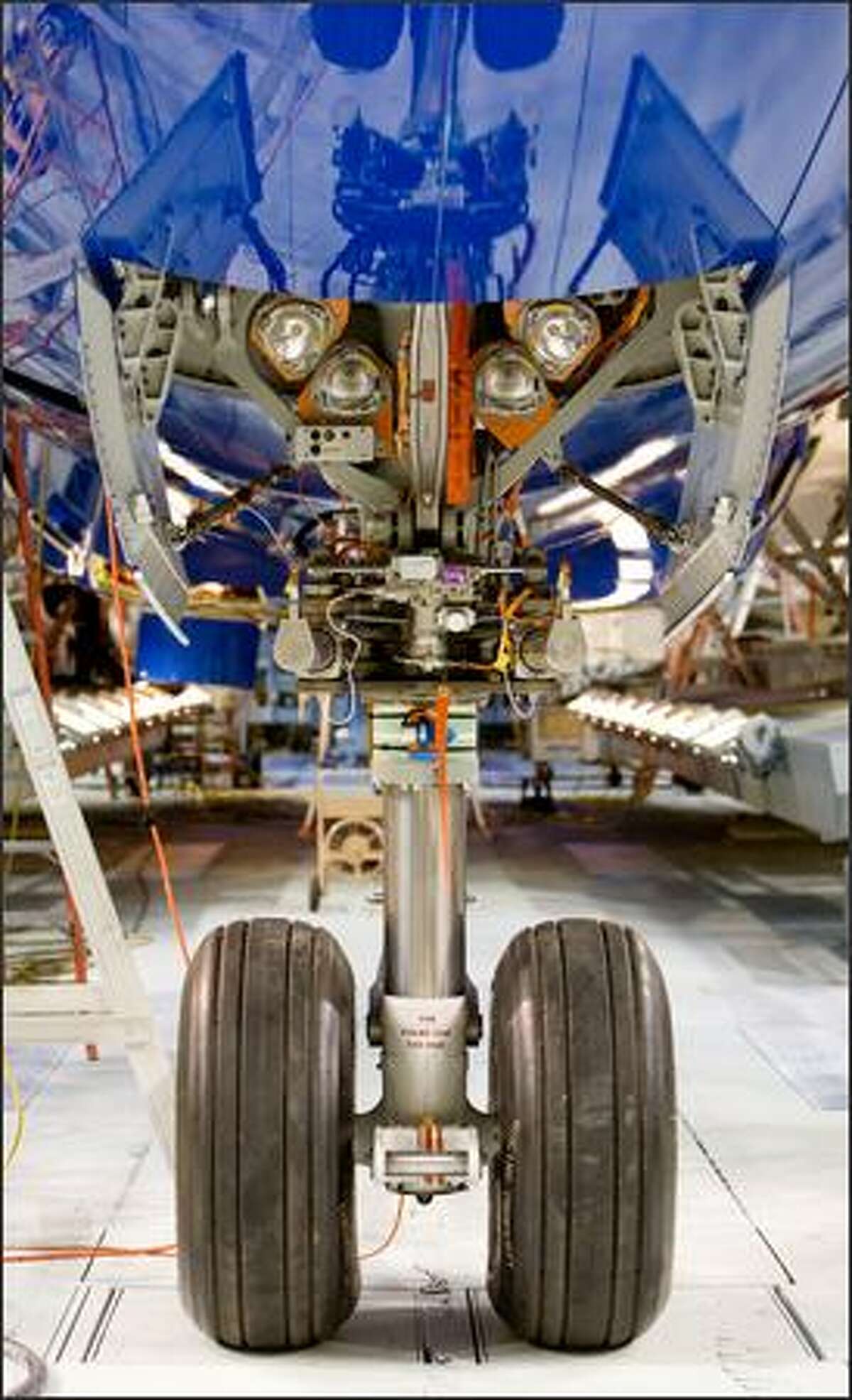 Media tour of Boeing 787 control center