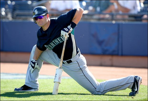 Branyan gets Mariners' first call at first base