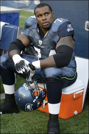 Seahawks re-sign Willis to cap week