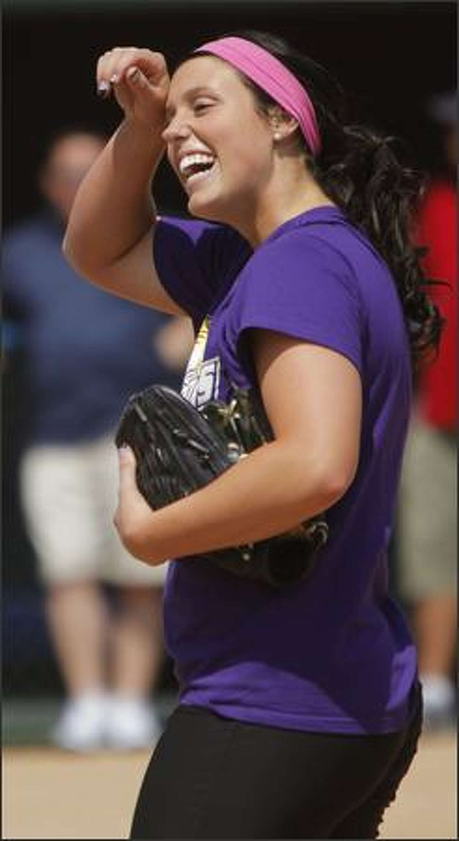 Star Husky softball pitcher whiffs this Coug