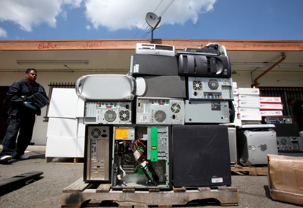 Documents detail suspected trafficking of stolen computers