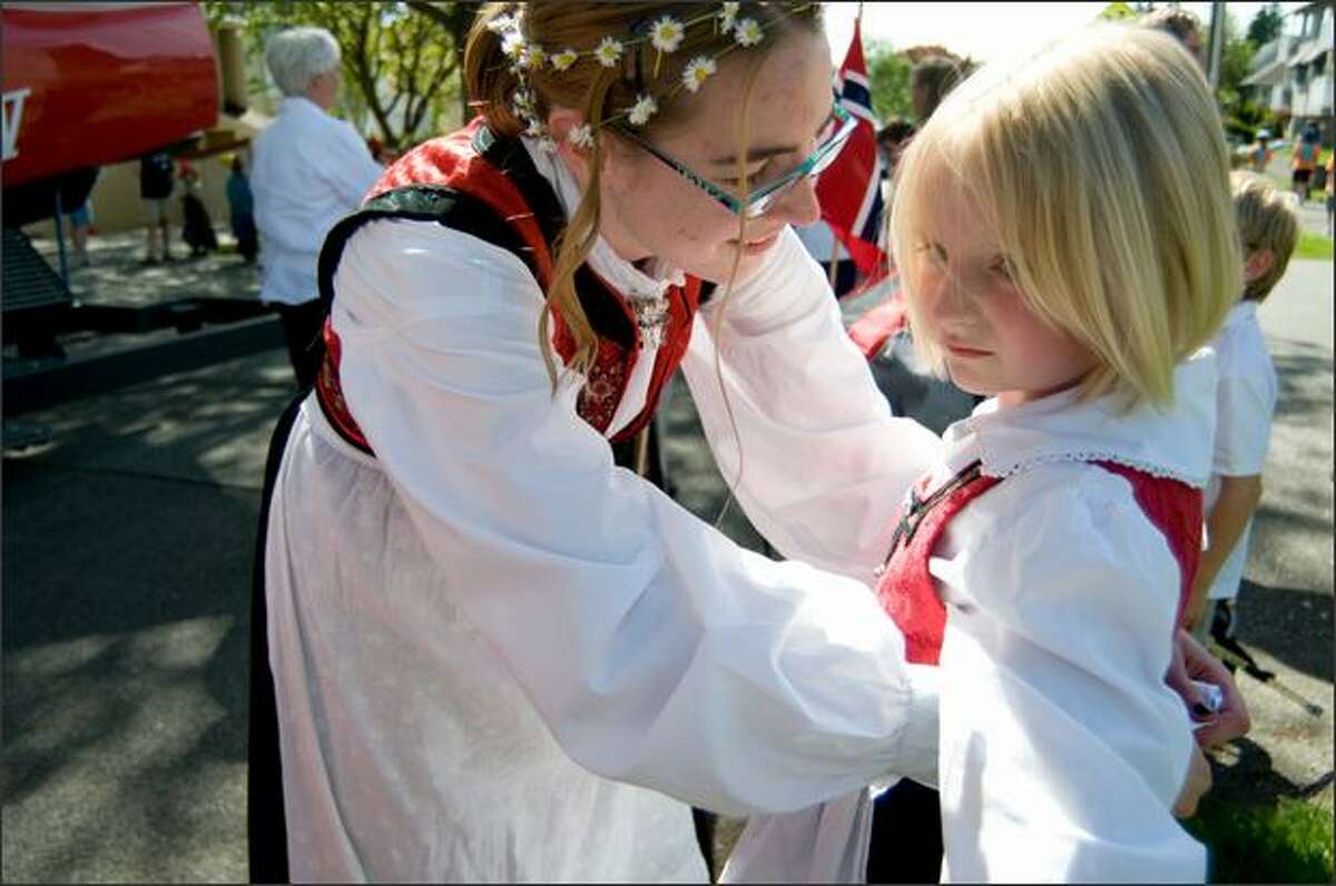 Norwegian Constitution Day Parade (5/17/2009)