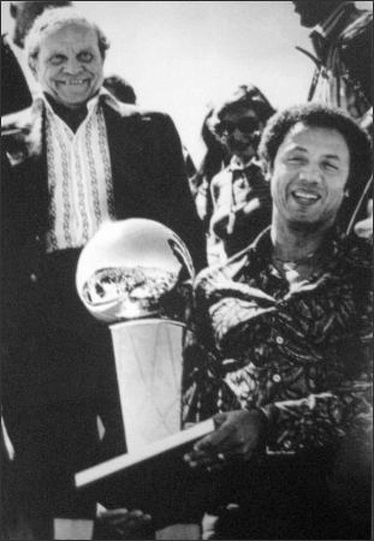 Sonics championship trophy to be displayed again