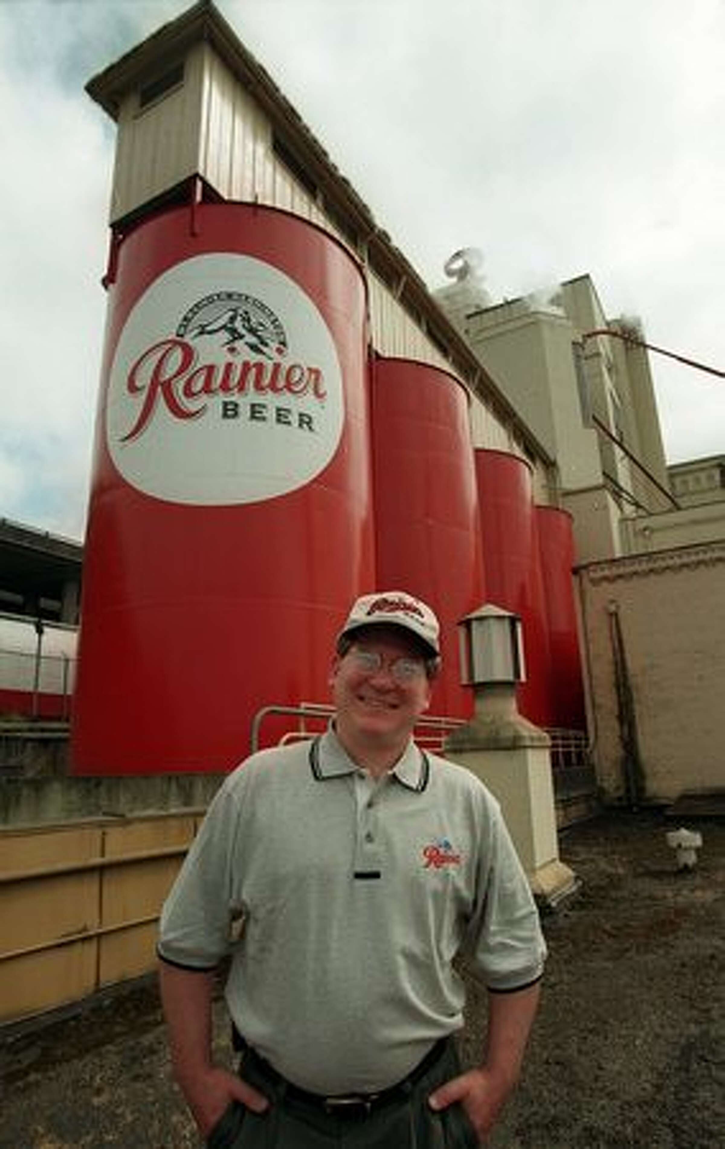 Rainier Brewery 'R' sign to return above I-5